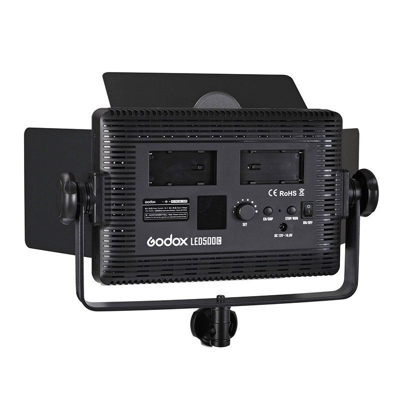 Godox LED 500C met barndoors | Cameranu