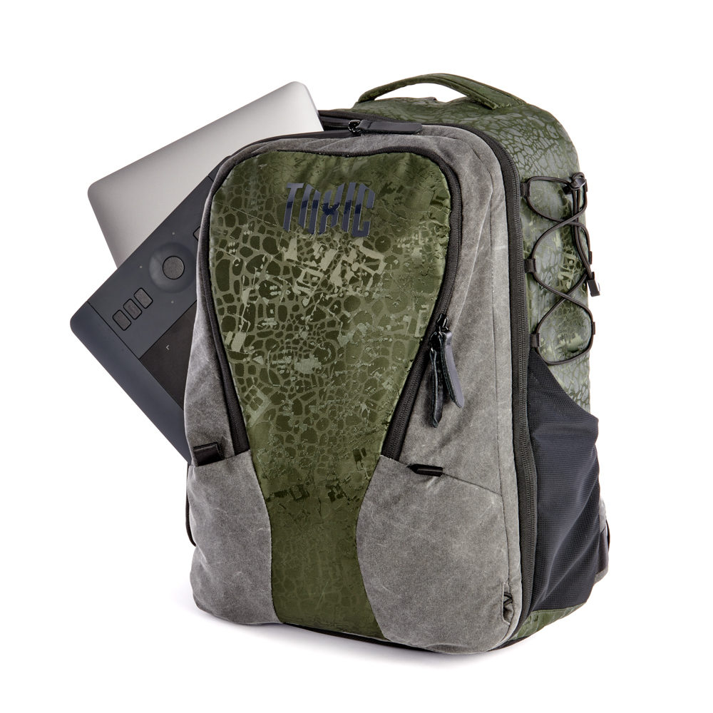 Toxic Valkyrie M Camera Backpack 20L Emerald | Cameranu