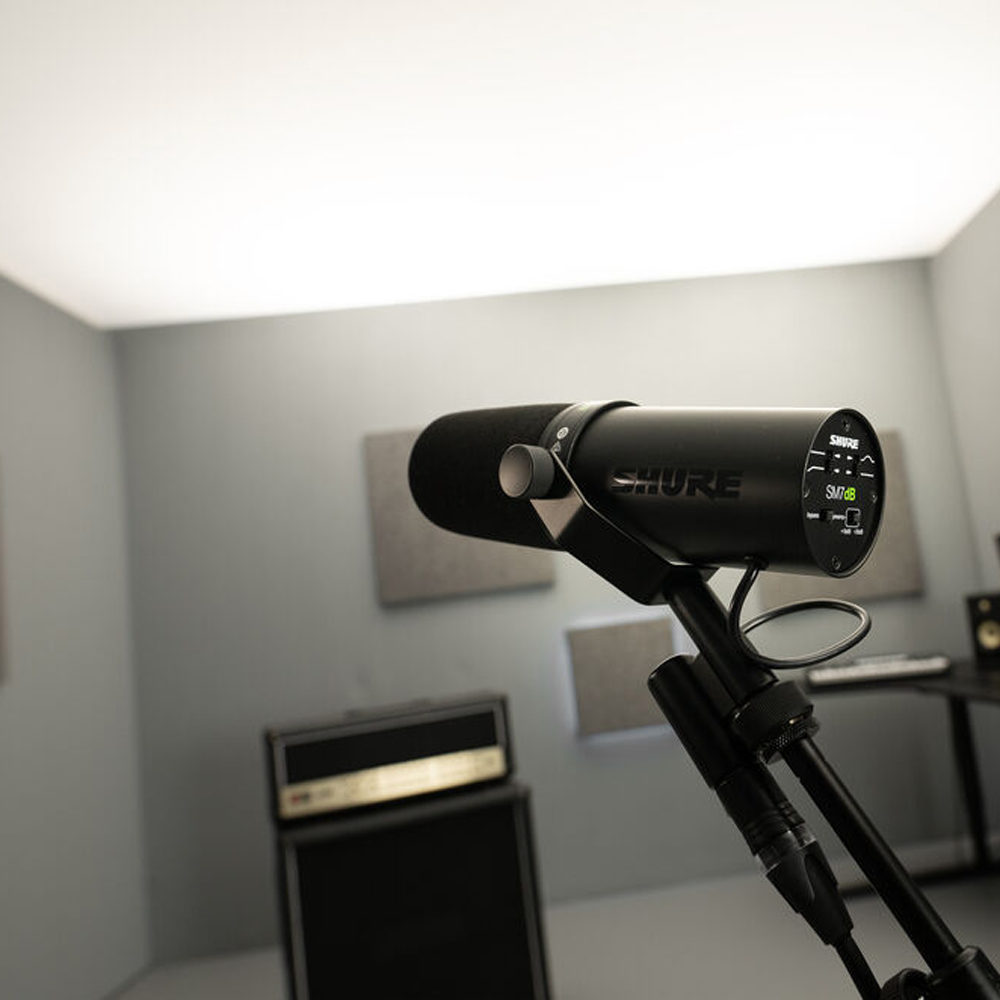 Shure SM7dB Active Dynamic Microphone kopen? | Cameranu